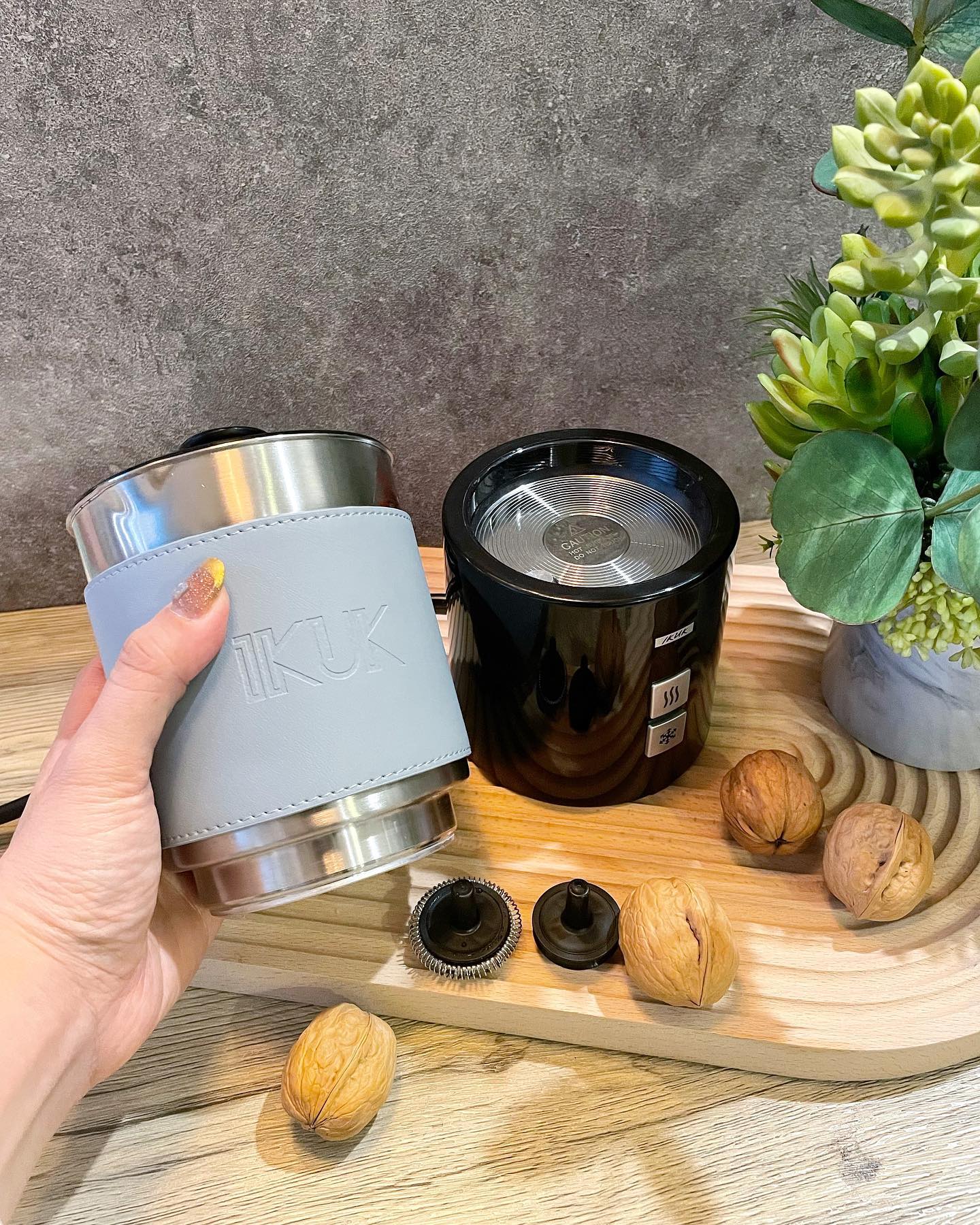 收藏『IKUK艾可｜分離式電動奶泡器840ml』